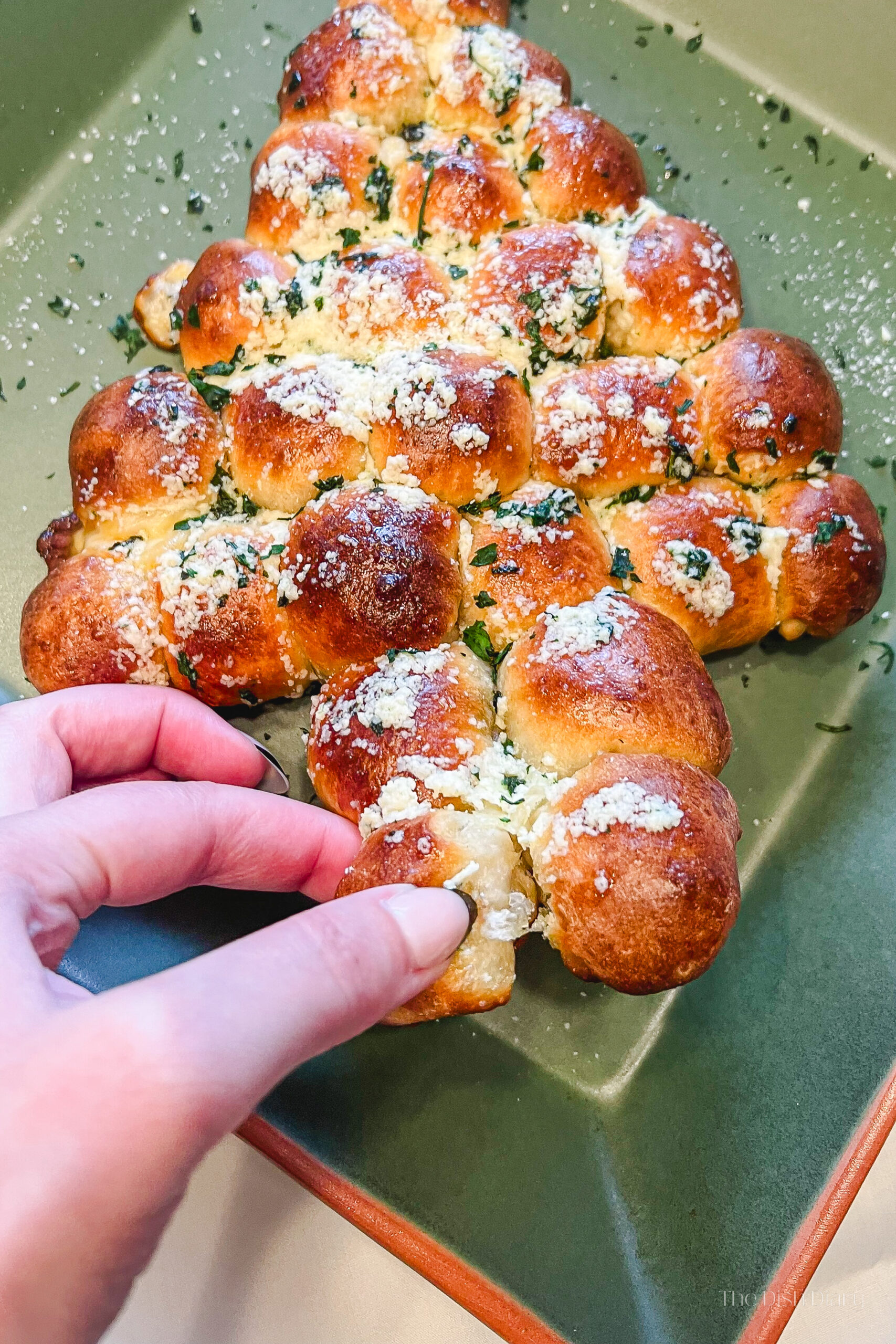 Cheesy Pull Apart Christmas Tree Bread - The Dish Diary